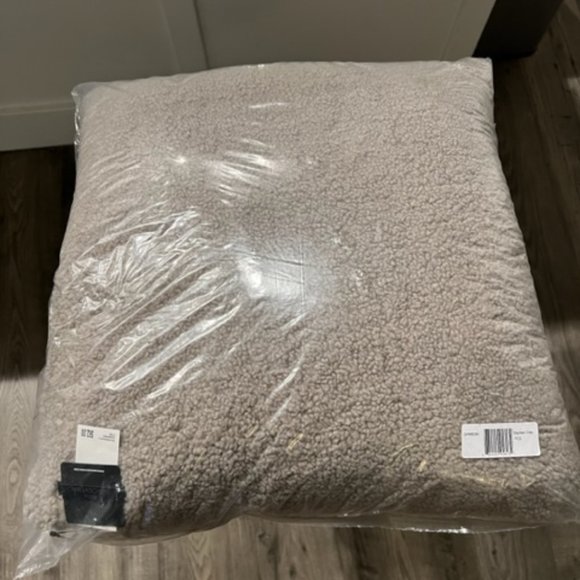 Magaschoni | Bedding | Nwt Magashoni Teddy Elephant Gray 2x20 Pillow In ...